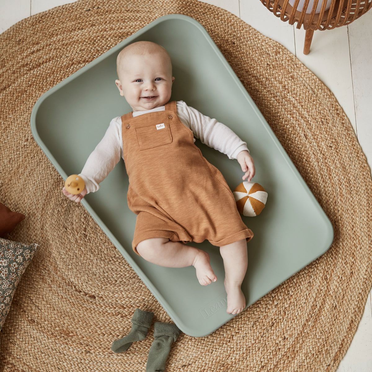 Shop the Matty Changing Mat by Leander | Urban Avenue