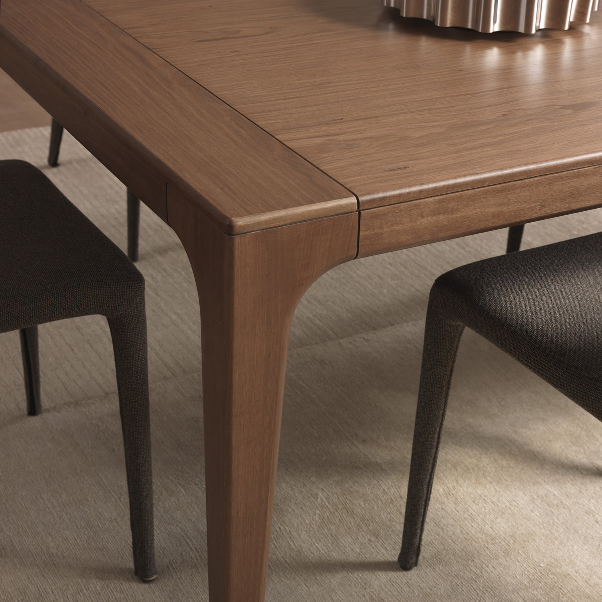 Fashion Dining Table by Pacini e Cappellini | Urban Avenue